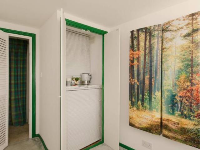 For Rent 4 Bedroom Shared Living/roommate London London DS98057437