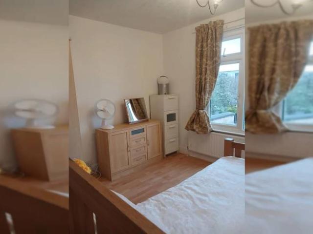 For Rent 4 Bedroom Shared Living/roommate London London DS101450514