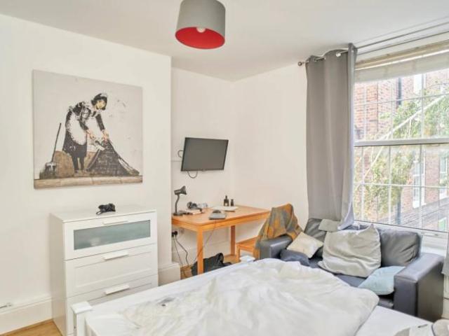 For Rent 4 Bedroom Shared Living/roommate London London DS101847314