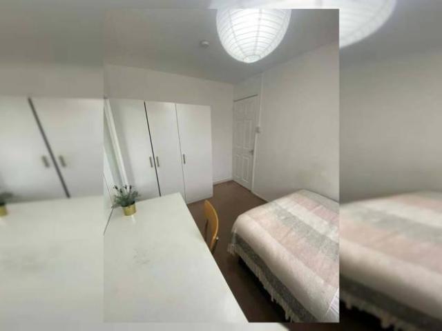 For Rent 4 Bedroom Shared Living/roommate London London DS101852403