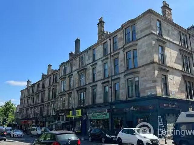 Unique 4 BR Property to rent in Great Western Road, Hillhead.