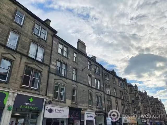 Nice 4 BR Property to rent in Roseburn Terrace, Roseburn, Edi.