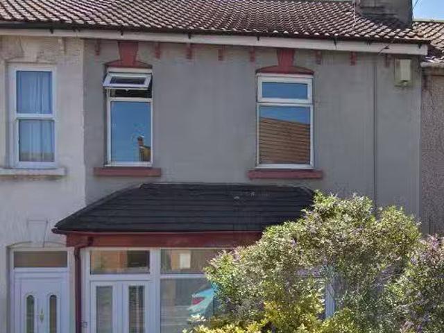 Nice 4 BR Property to rent in Upper Station Road, Staple Hill.