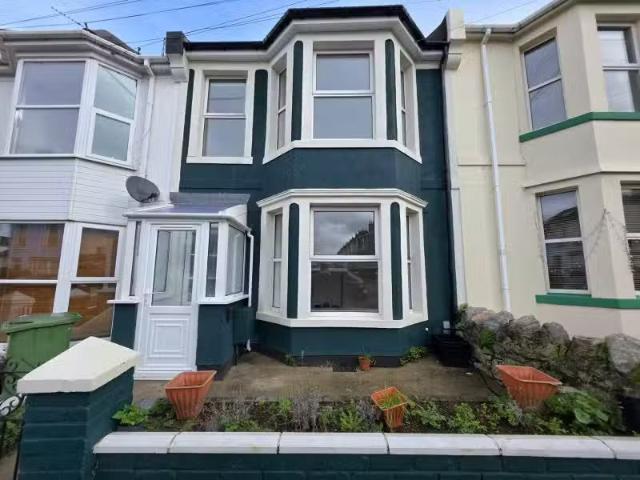 Cozy 4 BR Warbro Road, TORQUAY