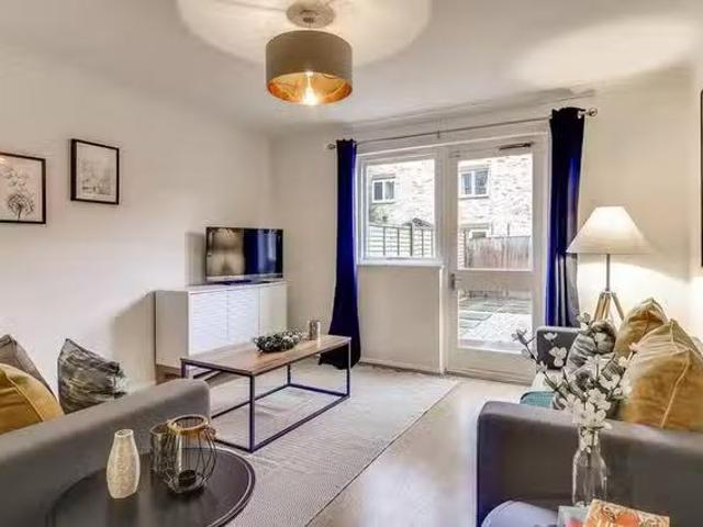 Deal! 4 BR Wesley Close