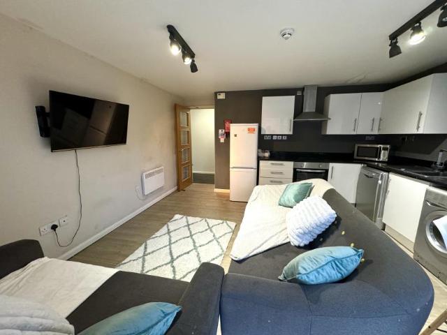 For Rent 5 Bedroom Apartment Lenton East Midlands DS98286399