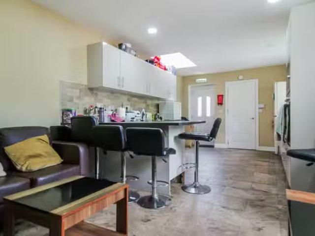 For Rent! 5 bedroom detached house for rent in Ribblesdale Roa.