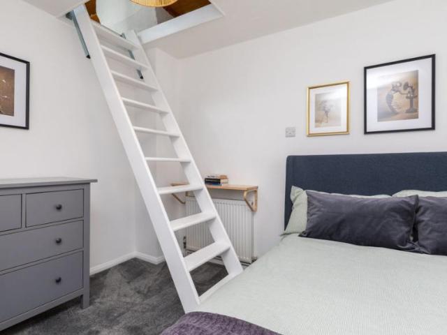 For Rent 5 Bedroom House Bedford Bedford DS103031240