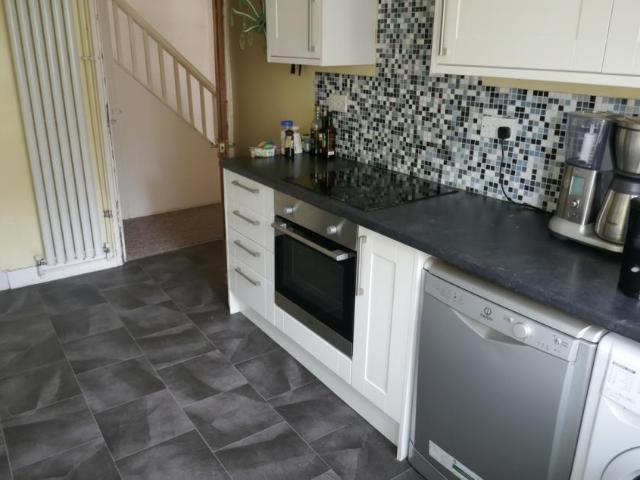 For Rent 5 Bedroom House Bishopston South West DS98286116