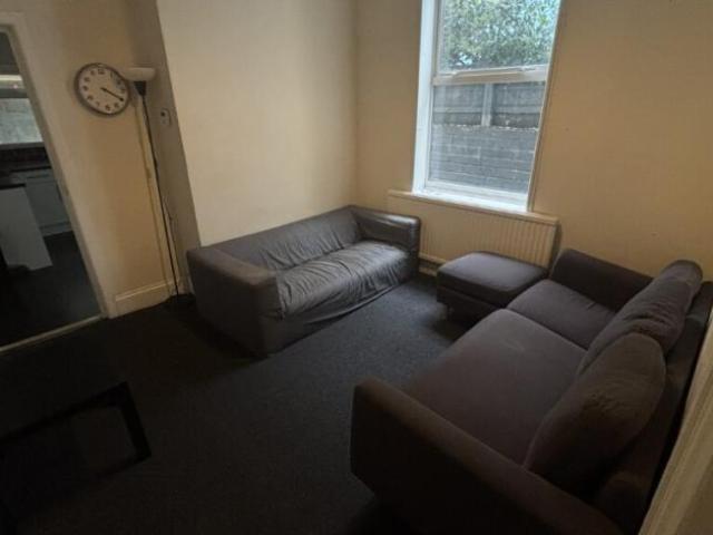 For Rent 5 Bedroom House Fishponds South West DLS98286273