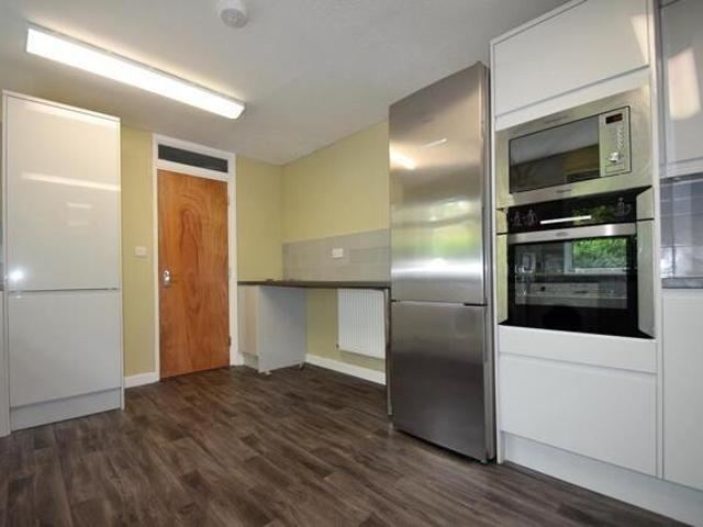 For Rent 5 Bedroom House Hillingdon Great London DLS99369418