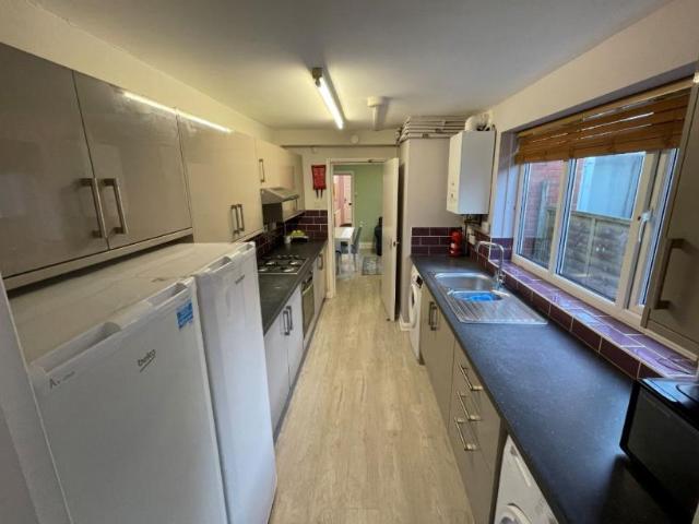 For Rent 5 Bedroom House Lenton East Midlands DS98286368