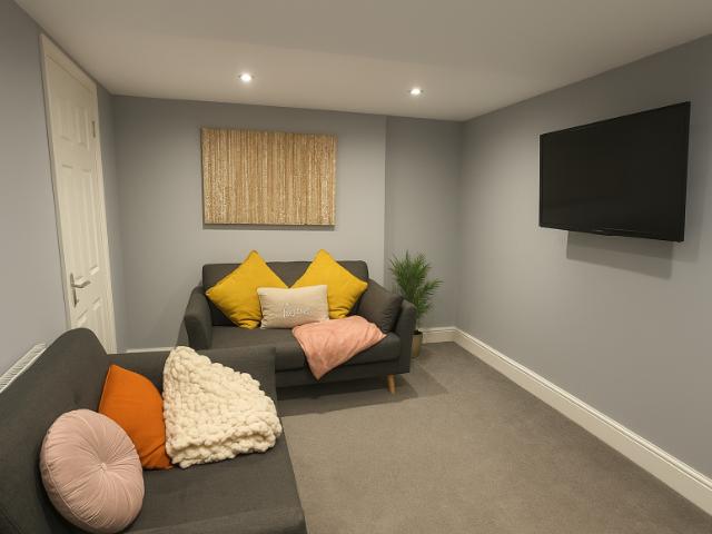 For Rent 5 Bedroom House Lenton East Midlands DS100381430