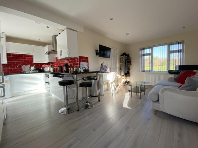 For Rent 5 Bedroom House Selly Oak West Midlands DLS100085957