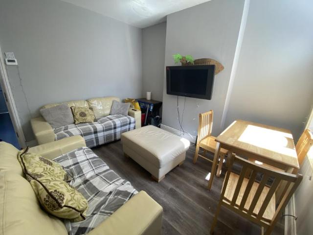 For Rent 5 Bedroom House Selly Oak West Midlands DLS98286078