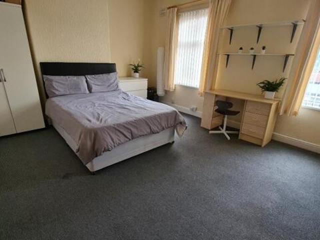 For Rent 5 Bedroom House Stoke On Trent Staffordshire DLS101301116