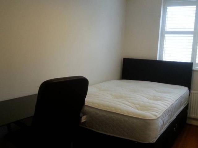 For Rent 5 Bedroom Shared Living/roommate London London DLS101840612