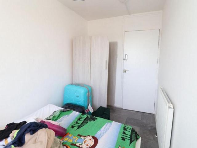 For Rent 5 Bedroom Shared Living/roommate London London DLS90559408