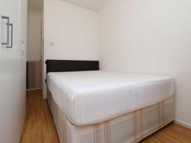 For Rent 5 Bedroom Shared Living/roommate London London DLS90559426