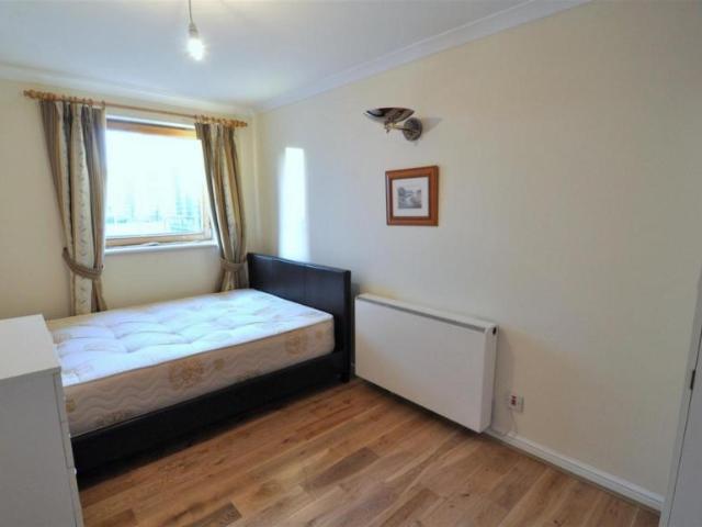 For Rent 5 Bedroom Shared Living/roommate London London DLS90559478
