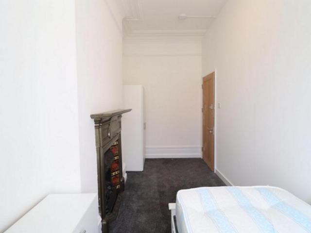 For Rent 5 Bedroom Shared Living/roommate London London DLS90559567