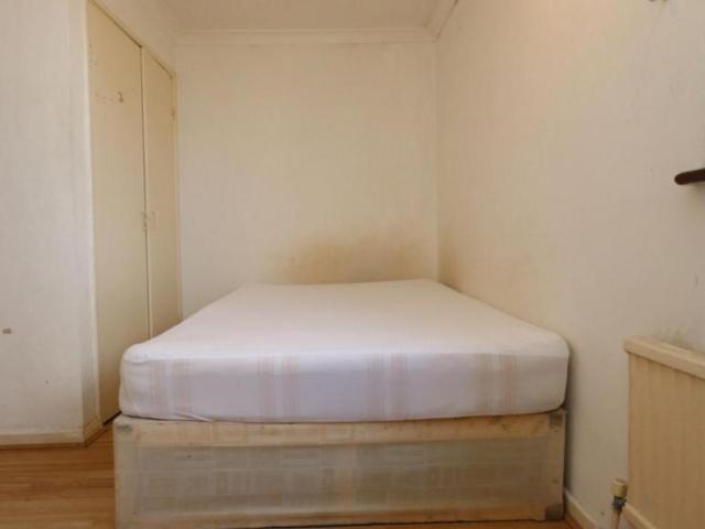 For Rent 5 Bedroom Shared Living/roommate London London DLS90560065