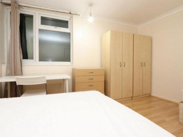 For Rent 5 Bedroom Shared Living/roommate London London DLS90560287