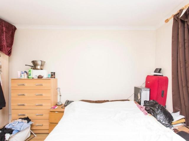 For Rent 5 Bedroom Shared Living/roommate London London DLS90562211