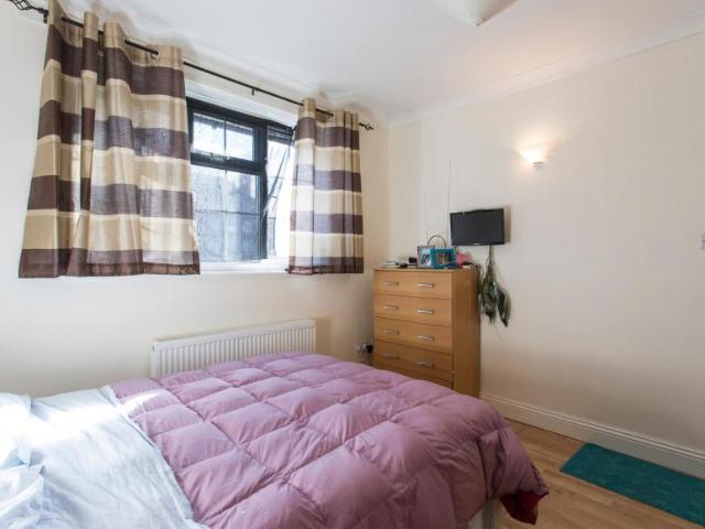 For Rent 5 Bedroom Shared Living/roommate London London DLS90562272