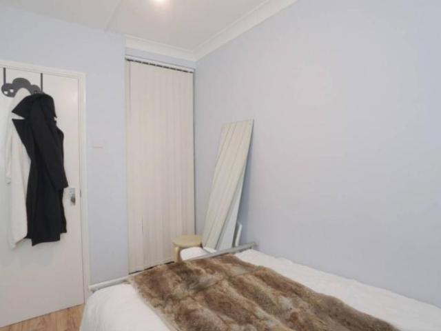 For Rent 5 Bedroom Shared Living/roommate London London DLS90563192