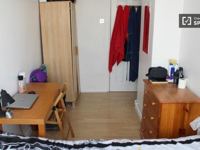 For Rent 5 Bedroom Shared Living/roommate London London DLS99724853