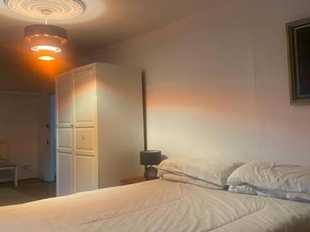 For Rent 5 Bedroom Shared Living/roommate London London DS79747272