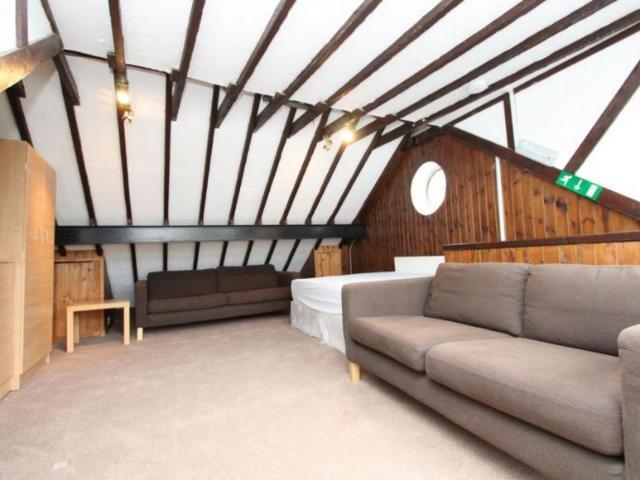 For Rent 5 Bedroom Shared Living/roommate London London DS90559383