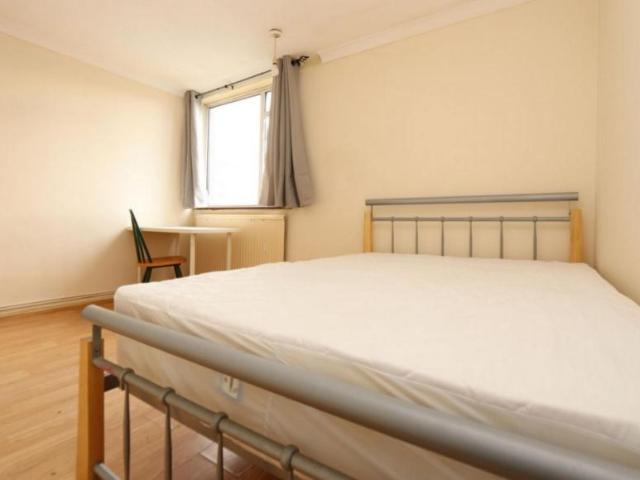 For Rent 5 Bedroom Shared Living/roommate London London DS90559335
