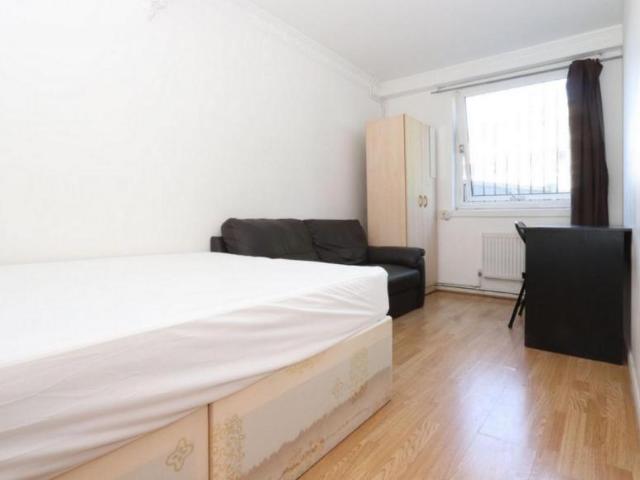 For Rent 5 Bedroom Shared Living/roommate London London DS90559581