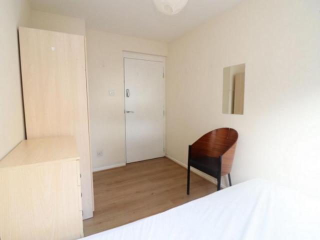 For Rent 5 Bedroom Shared Living/roommate London London DS90559680