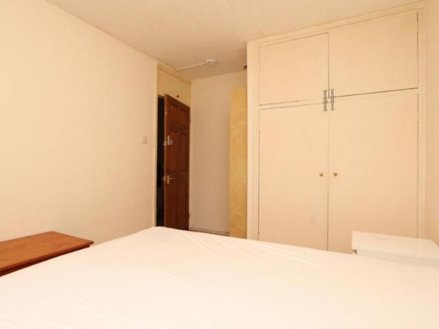 For Rent 5 Bedroom Shared Living/roommate London London DS90559741