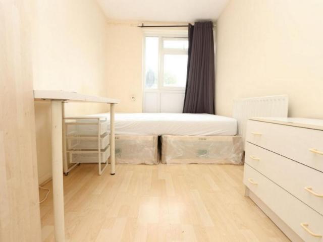 For Rent 5 Bedroom Shared Living/roommate London London DS90559744