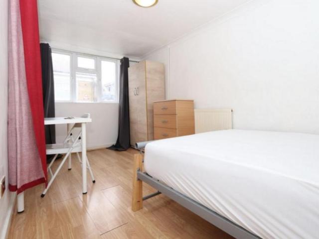 For Rent 5 Bedroom Shared Living/roommate London London DS90559958
