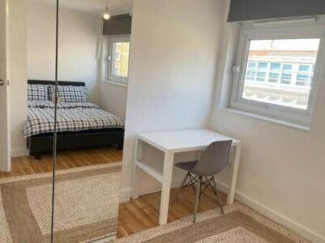For Rent 5 Bedroom Shared Living/roommate London London DS90560495