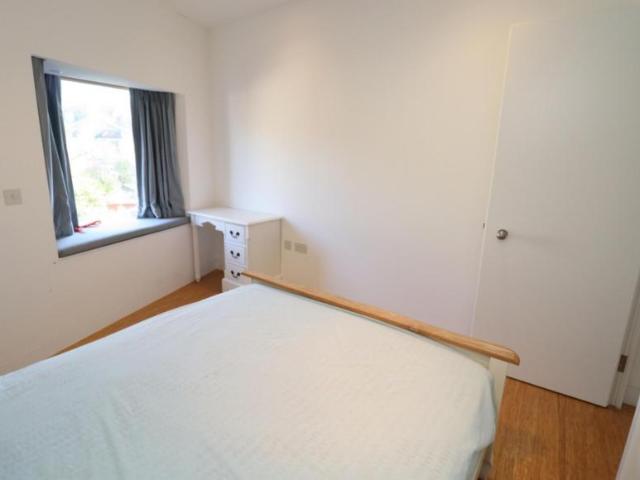 For Rent 5 Bedroom Shared Living/roommate London London DS90560499