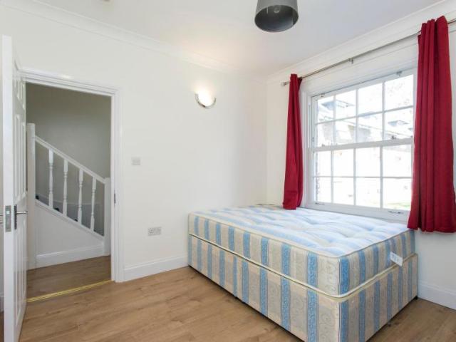 For Rent 5 Bedroom Shared Living/roommate London London DS90562188