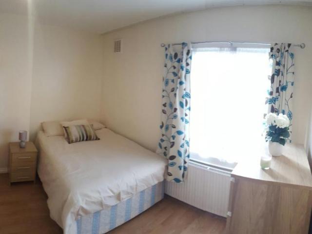 For Rent 5 Bedroom Shared Living/roommate London London DS90562263