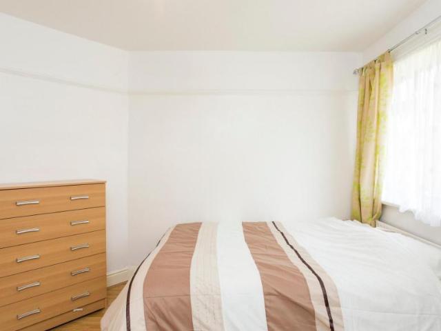 For Rent 5 Bedroom Shared Living/roommate London London DS90562480