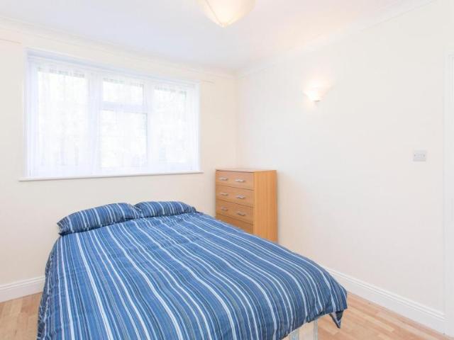 For Rent 5 Bedroom Shared Living/roommate London London DS90562621