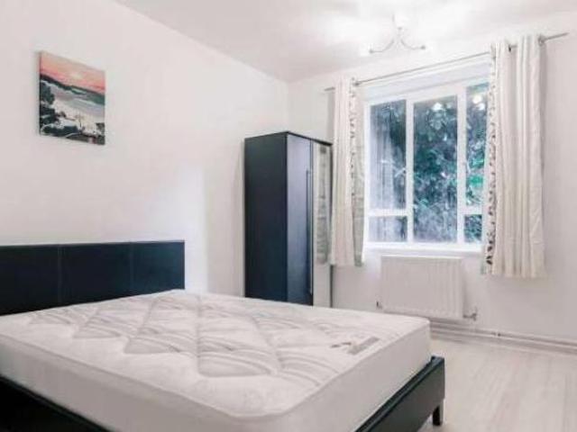 For Rent 5 Bedroom Shared Living/roommate London London DS95118463