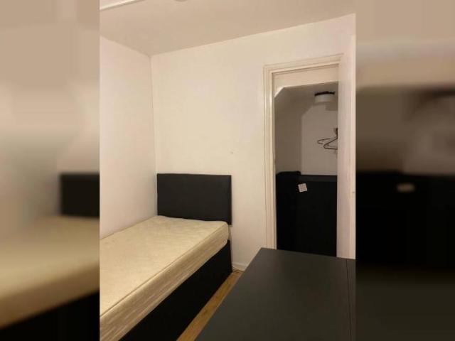 For Rent 5 Bedroom Shared Living/roommate London London DS99724708