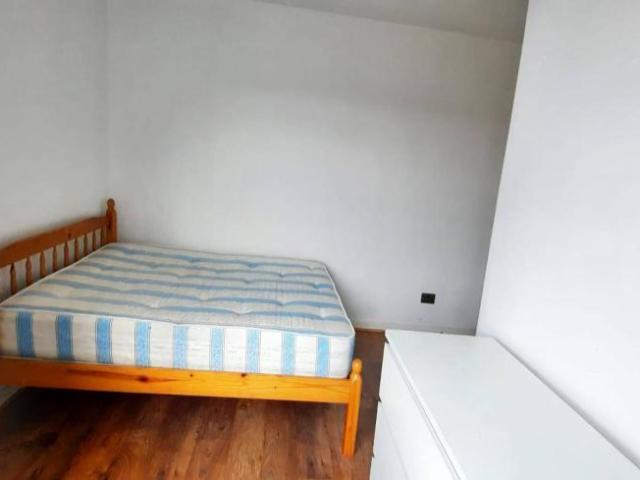 For Rent 5 Bedroom Shared Living/roommate London London DS99724801