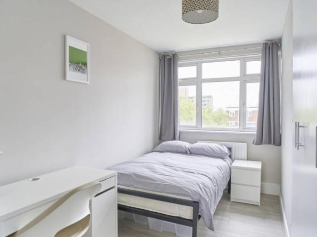 For Rent 5 Bedroom Shared Living/roommate London London DS101761384
