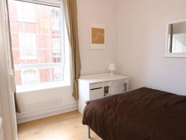 For Rent 5 Bedroom Shared Living/roommate London London DS101848015